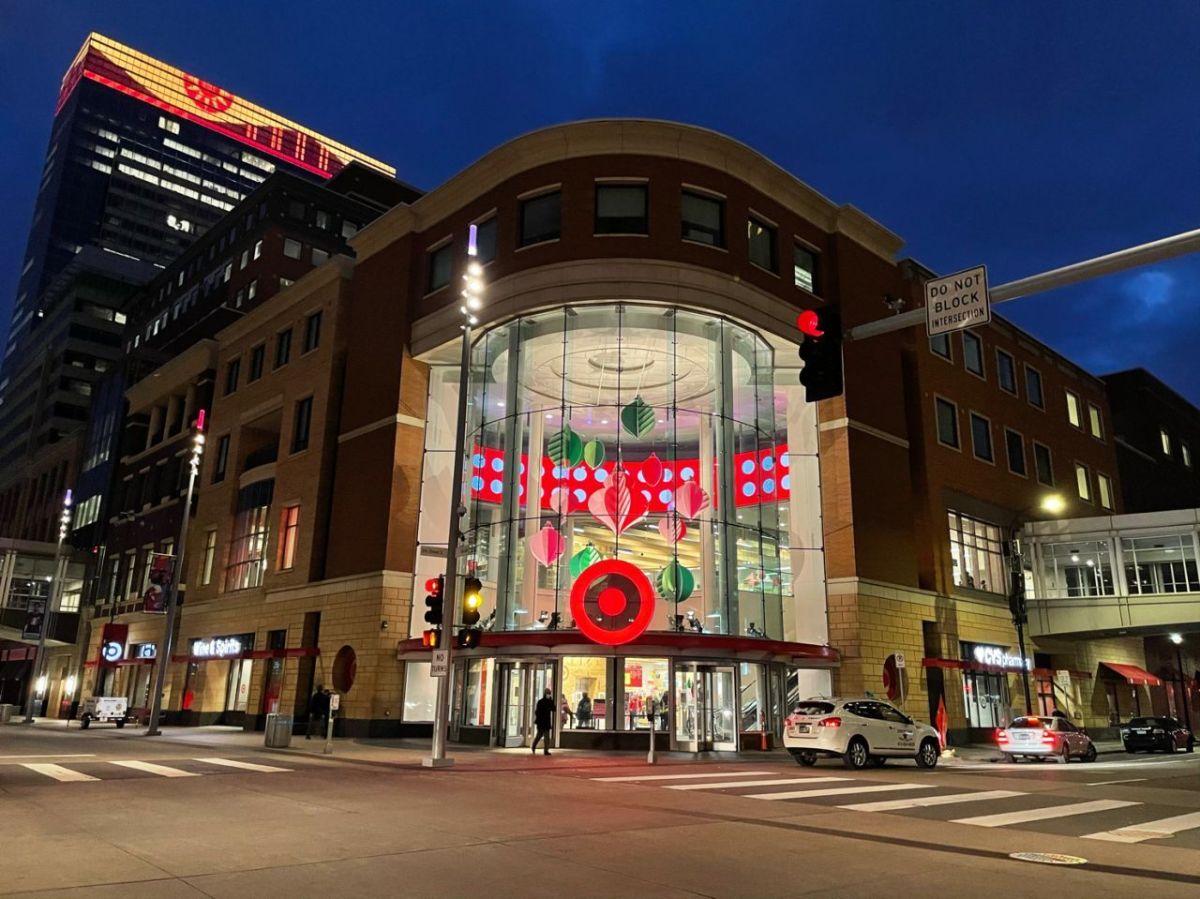 TARGET SEM HOLIDAY 2020 – BRETT WALTHER